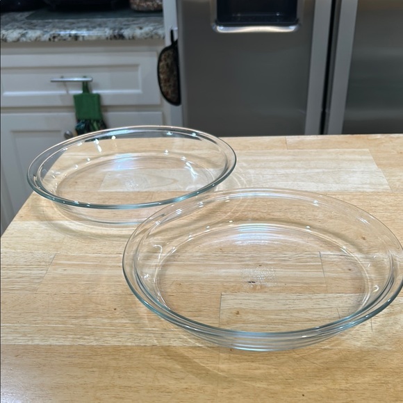 Pyrex | Kitchen | Pyrex Clear Glass Pie Plates Set Of 2 | Poshmark